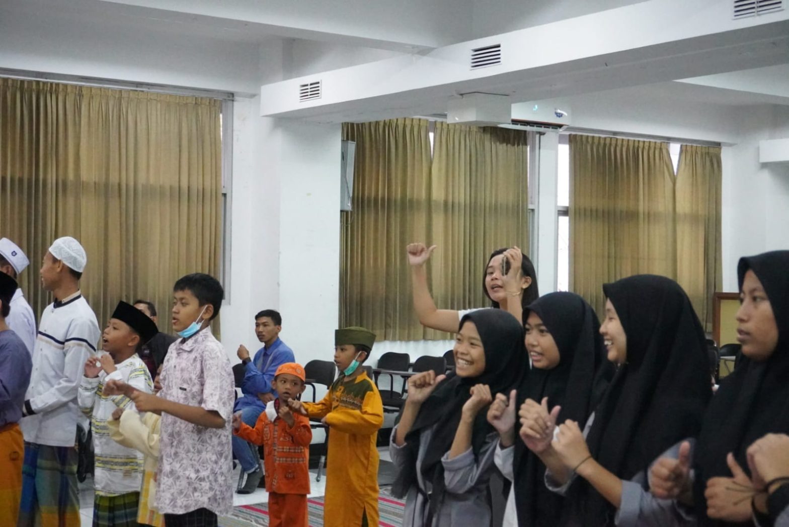 Ikut Rayakan Ramadhan, Ikatan Alumni SCU Berikan Al-Quran dan Buka ...