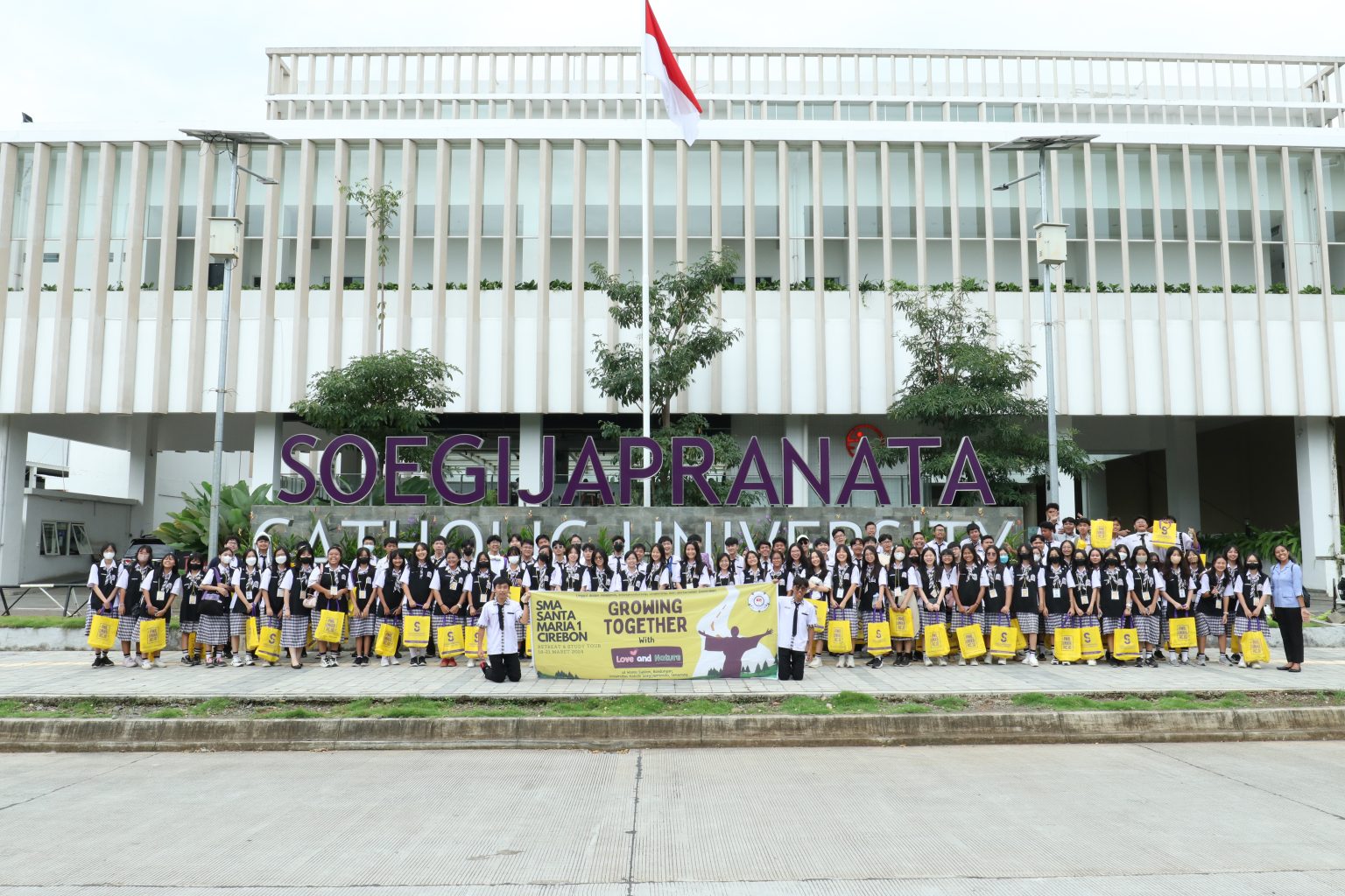 SCU Terima Kunjungan dari SMA Santa Maria 1 Cirebon – SCU