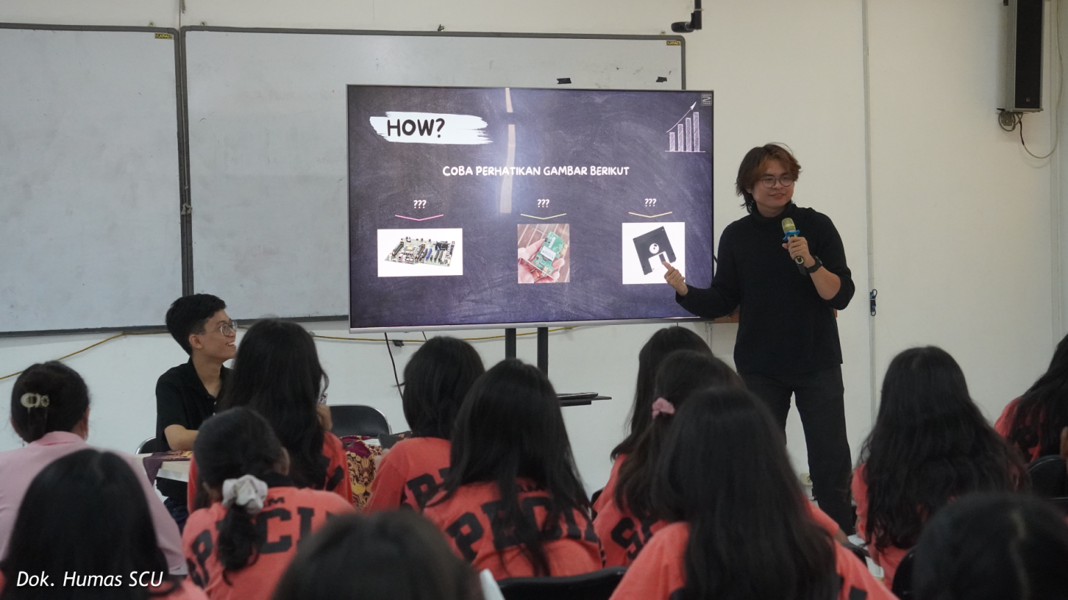 Siswa SMPK YSKI Semarang Ciptakan Gim dan Aplikasi Berbasis AI Bersama ...