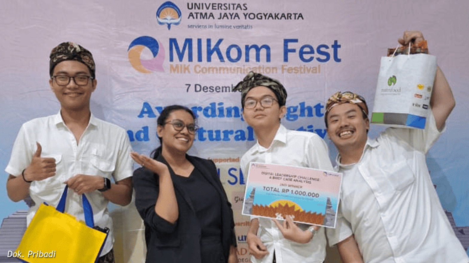 Gagas Strategi Pemasaran Kampus, Mahasiswa Ilmu Komunikasi SCU Juarai ...